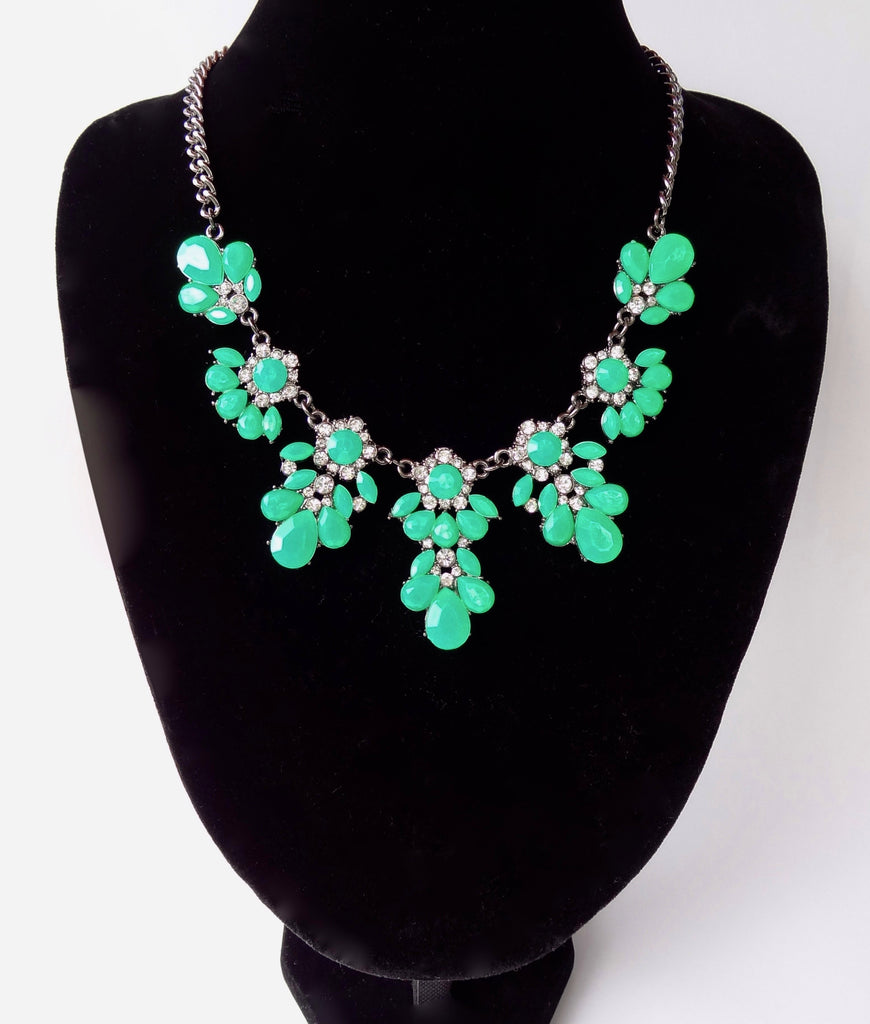 Bright Green Rhinestone Black Chain Fashion Necklace – Lady Laila Boutique